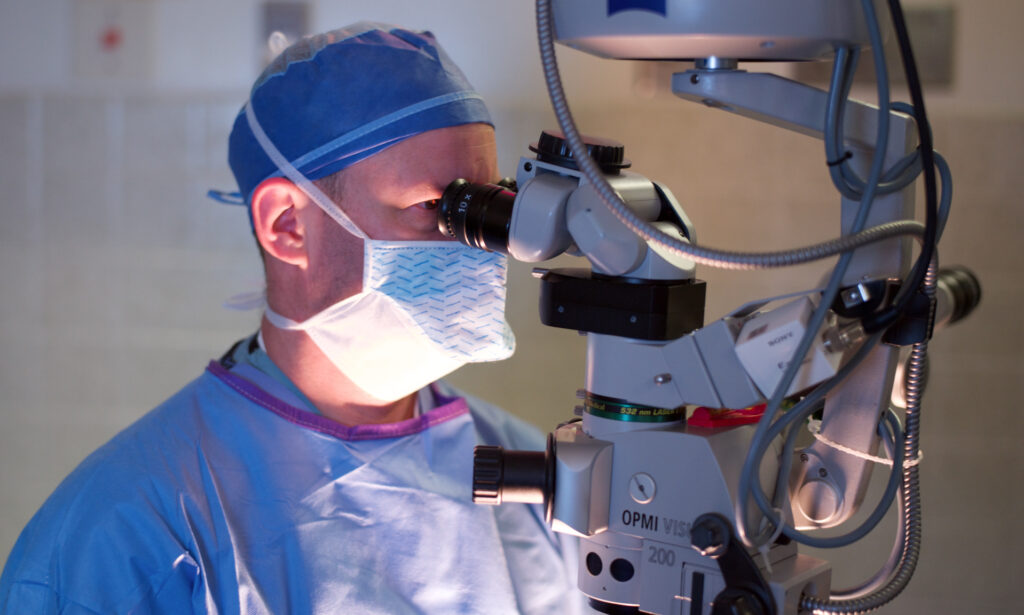 LASIK Eye Surgery Consultation | Eduardo Besser, MD